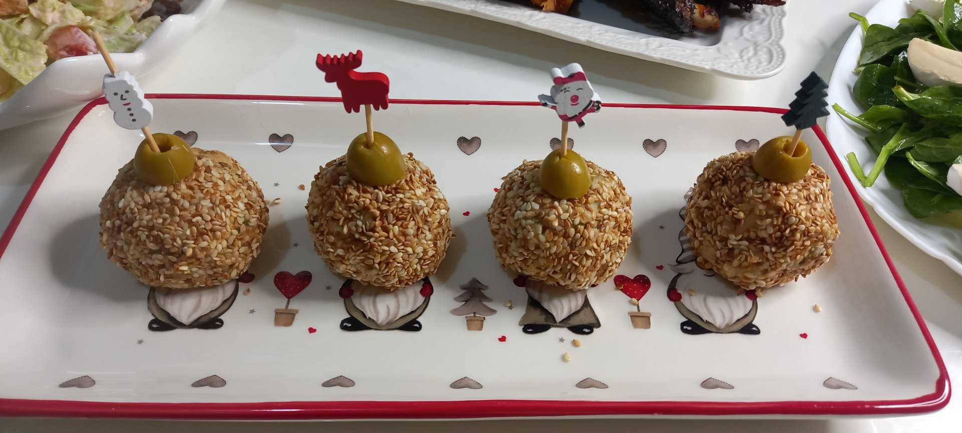 Новогодние шарики закуска😋 Скоро праздники😋