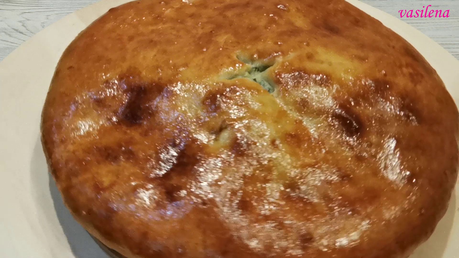 ПИРОГ НА КЕФИРЕ . ПИРОГ С КАРТОШКОЙ И СЫРОМ . Невероятно вкусная выпечка .