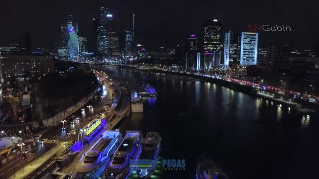 Прогулка по реке Москве