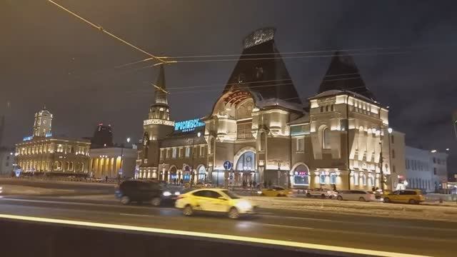 Ночная Москва. Площадь трех вокзалов. Казанский вокзал.