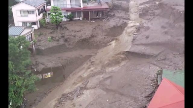 Оползень в Японии все смел на своем пути мировые новости