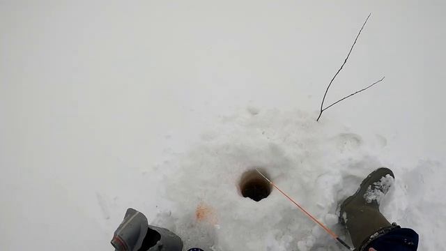 Селигер едем на снежике за щуками.mp4