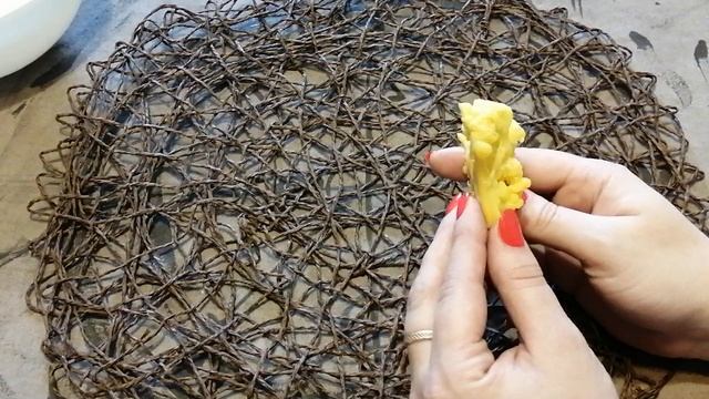 МЫСЛИ ЗАГАДАННОГО ЧЕЛОВЕКА ОБО МНЕ СЕГОДНЯ  - отливка воском.