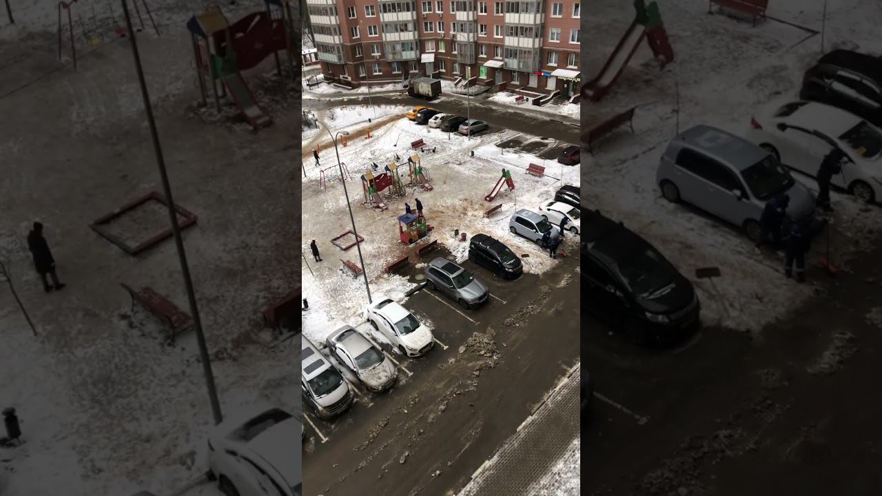 Очистка двора от льда