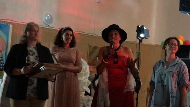 Инклюзивный сценический показ мод "Теория познания". Вручения подарков (3)