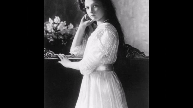 "ИЗ ИСТОРИИ ЦАРСКОЙ РОССИИ" (3) - (Фото группы "Старая Россия"), музыка Сергея Ляпунова)