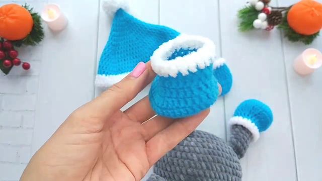 Плюшевый котик в Новогоднем костюме: обзор игрушки по моему МК