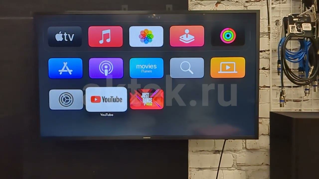 ПОРТАТИВНАЯ АКУСТИЧЕСКАЯ СИСТЕМА С КАРАОКЕ И ДВУМЯ БЕСПРОВОДНЫМИ МИКРОФОНАМИ JYX 66BT