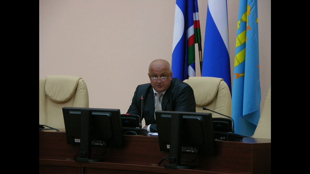 Глава района объясняет почему лишили льгот многодетных