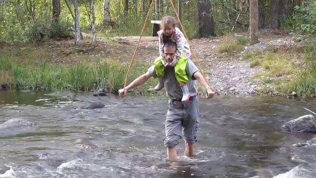 Переправа через реку на папе