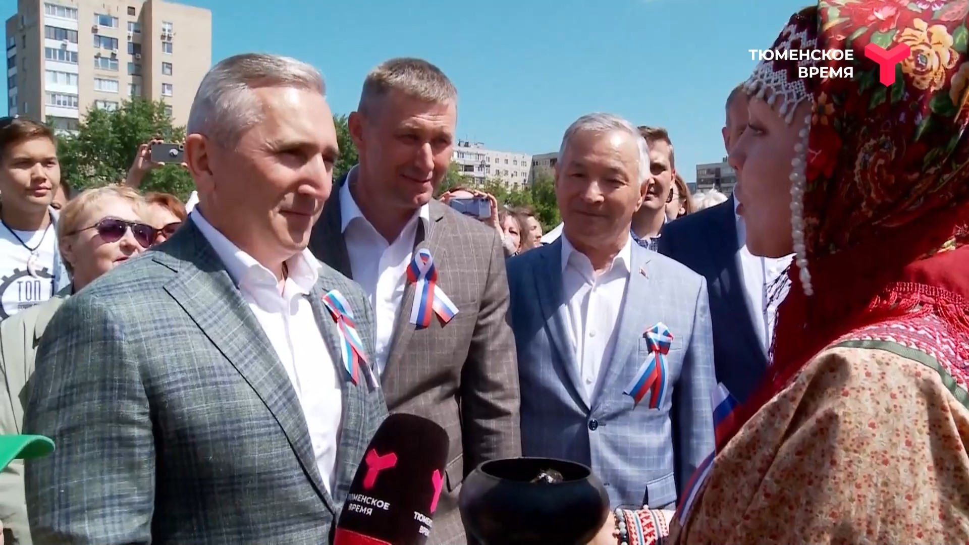 Губернатор посетил подворье народов Севера