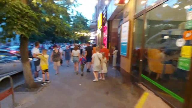 Краснодар. Народные гуляния. День России.