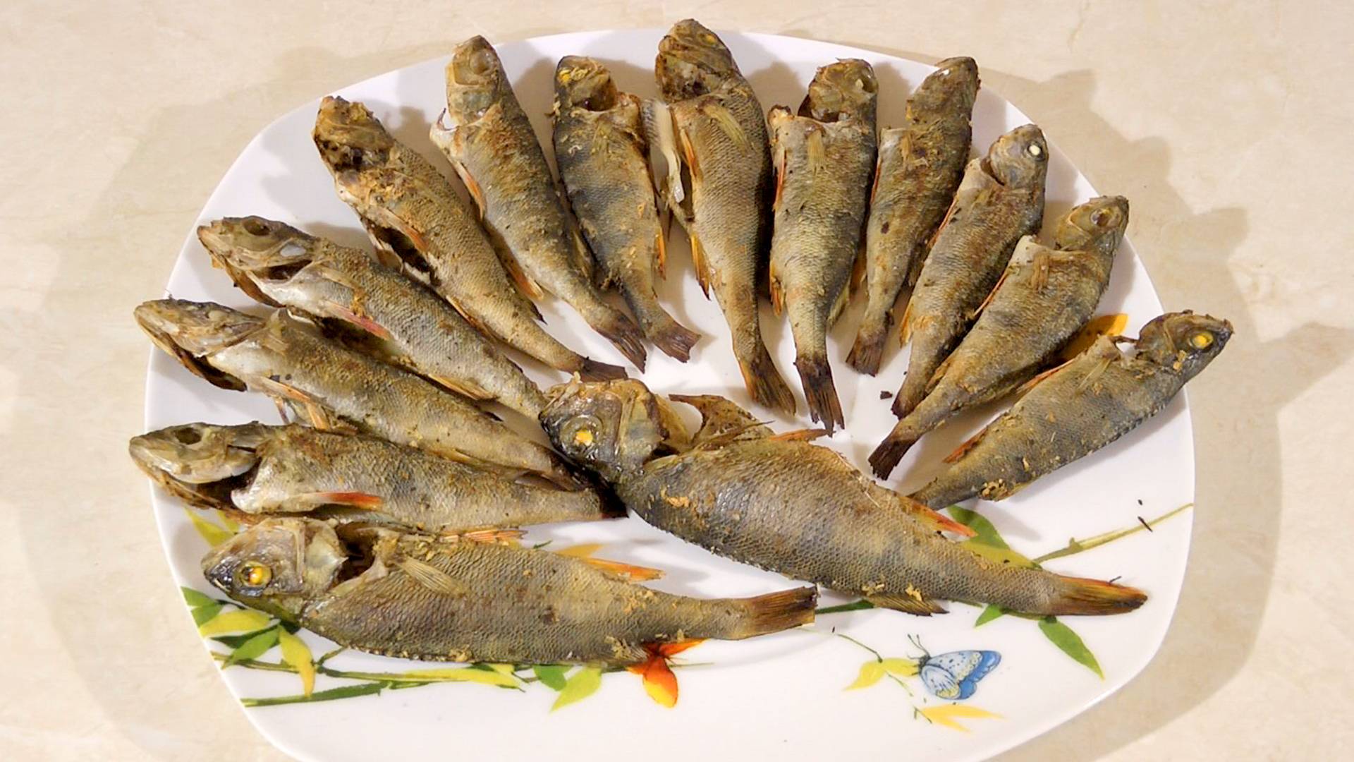 Самый простой, быстрый и вкусный способ запечь мелкого окуня в духовке