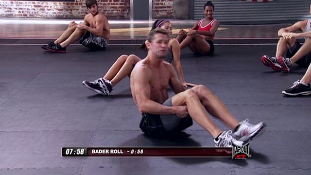 Короткое занятия для брюшных мышц TapouT XT_D10 Ultimate Abs XT