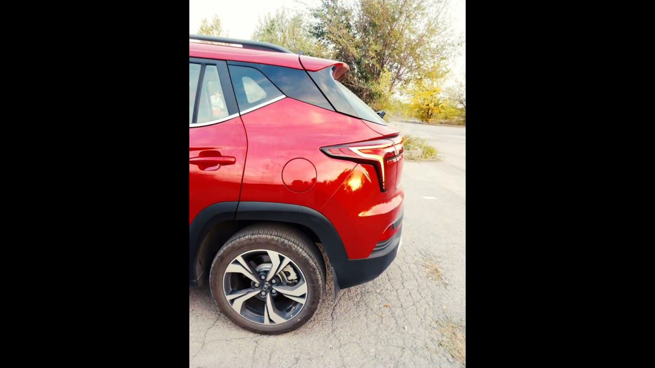 Экстерьер JAC JS-4 Москвич 3 под хорошую музыку