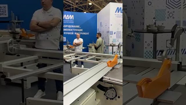 Форматно-раскроечный станок Class si300 от SCM (Италия)