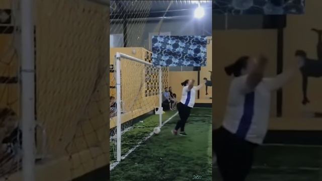 вратарь года