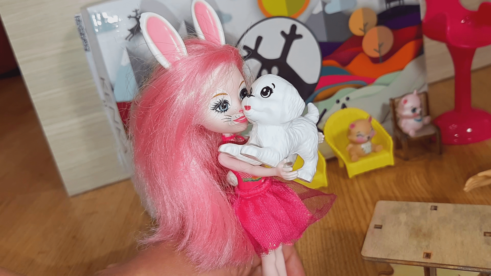 Enchantimals едет к ветеринару Что случилось с собачкой? Видео для детей