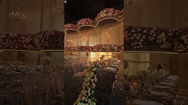 Много цветов