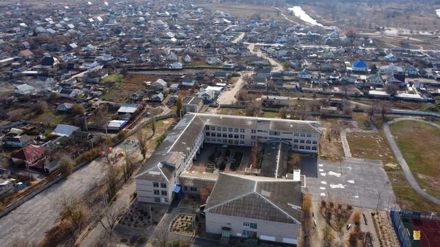 Суровикино сверху. Полет над школой №2. 2021 год.