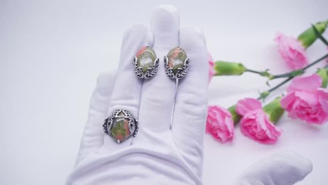 Гарнитур "Сильвия"  серьги и кольцо яшма зеленая посеребрение 12 мк камни натуральные 3748