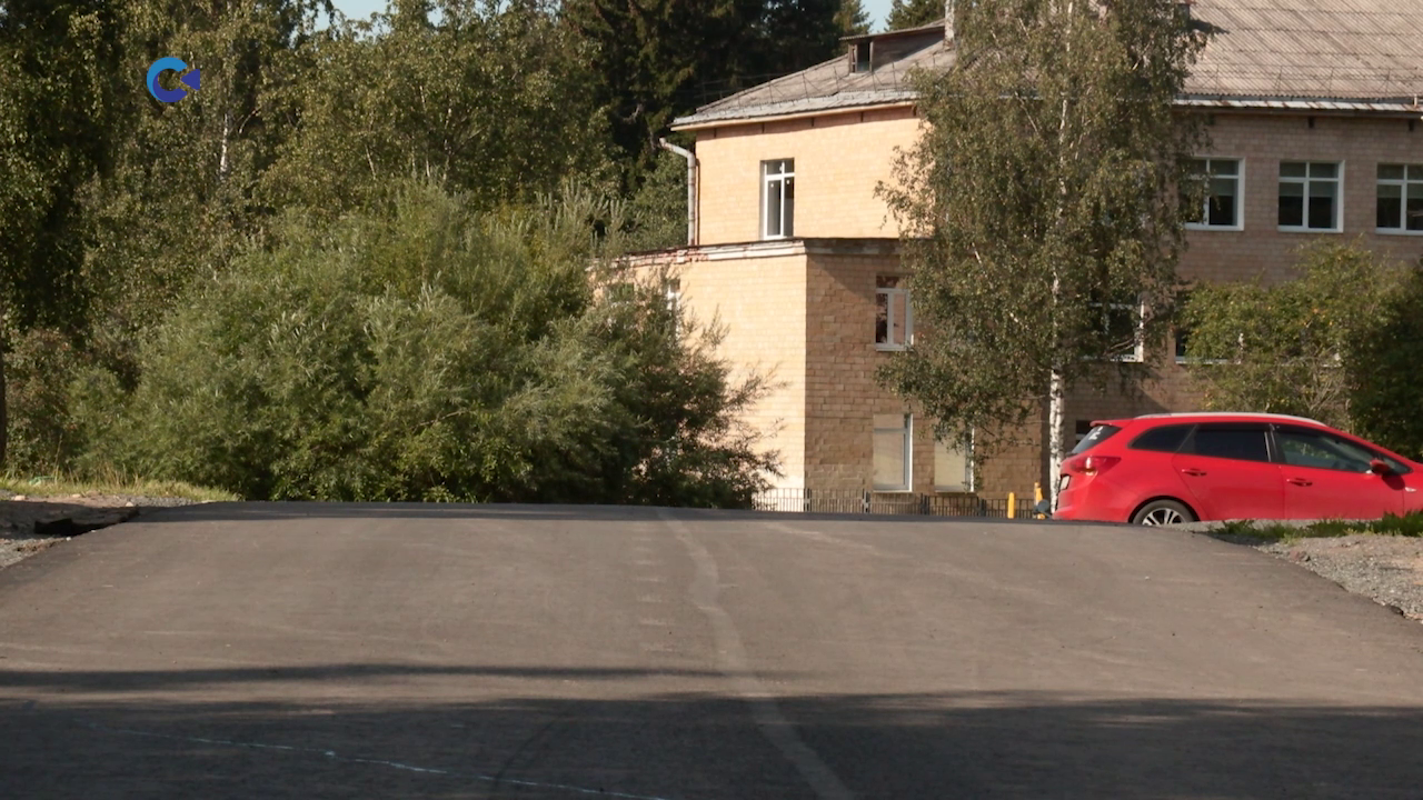 На дороге к школе №7 Соломенского района Петрозаводска завершается ремонт