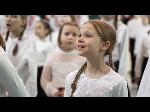 Тысяча золотых голосов слились воедино в преддверии Дня Победы