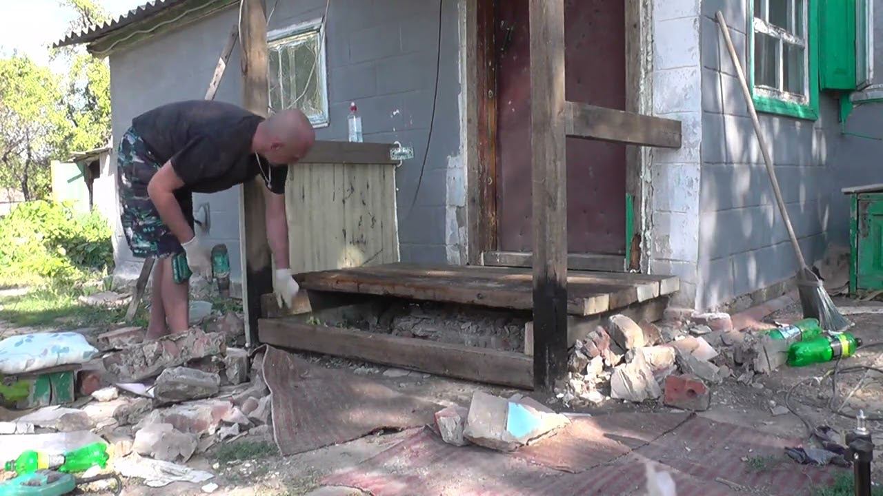 14 серия. Покраска постепенно перетекает в небольшое строительство.