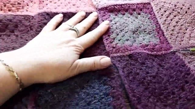 Как собрать пледик из бабушкиных квадратов