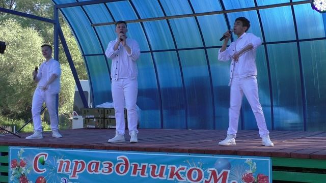 Помоги, помоги, я солдат твоей любви...