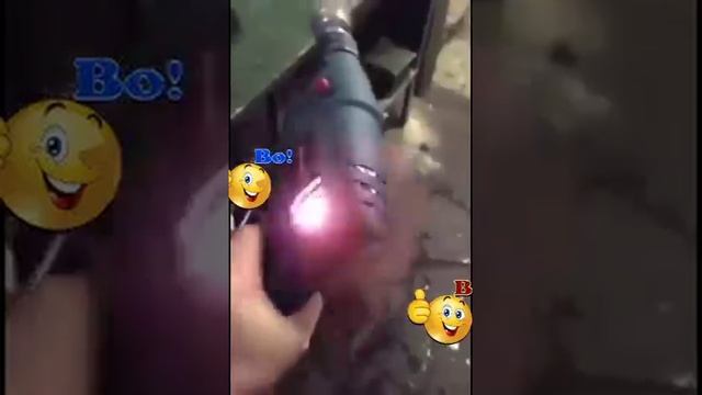 Купил дрель в светофоре за 700 рублей.