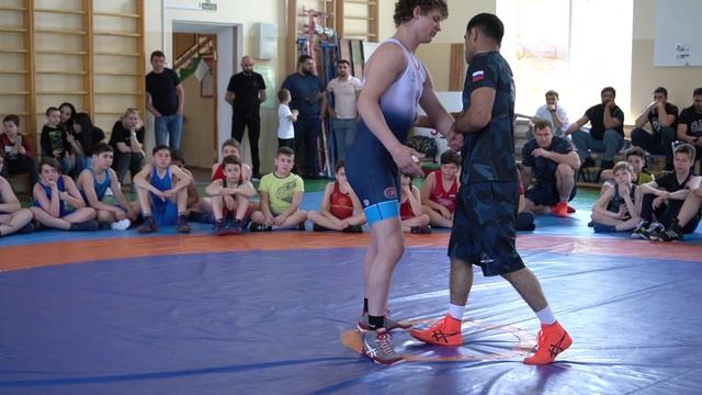 Разбор борцовских приёмов от Степана Маряняна