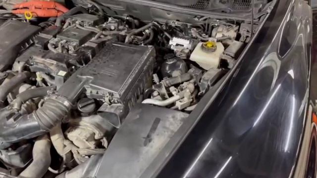 Запуск двигателя 2UR-FSE на Lexus LS600hl после замены лопнувшей пружины клапана третьего цилиндра