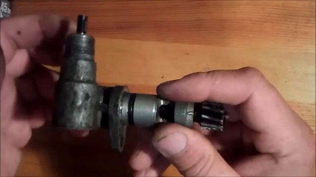 Дергается стрелка спидометра. Как поменять привод спидометра