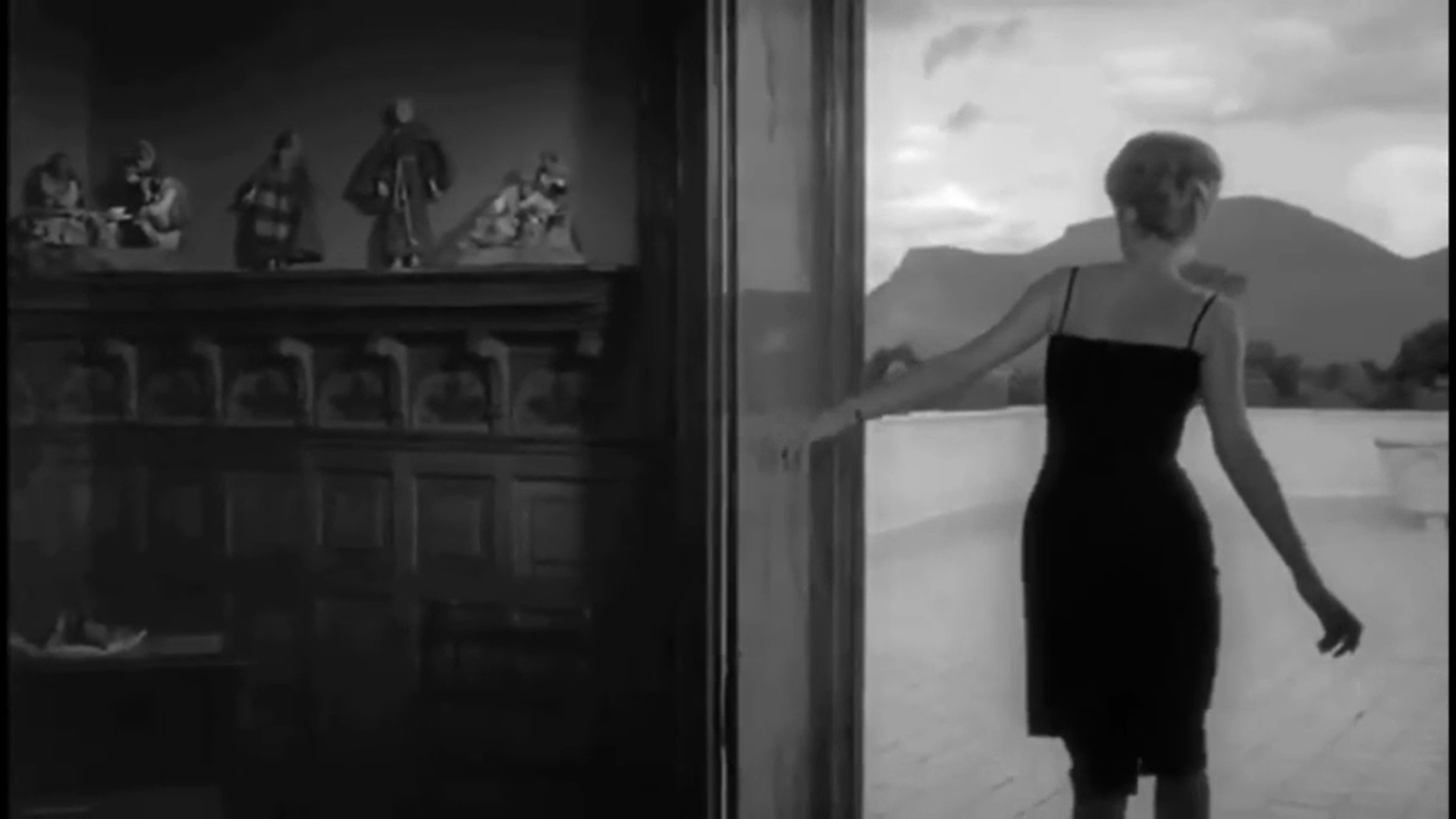 Сицилия Антониони