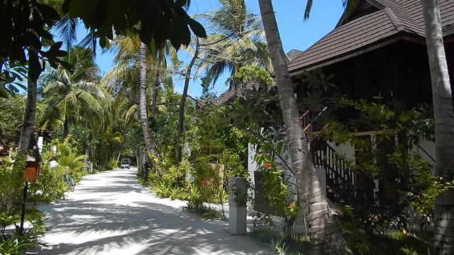 Резорт Олувели!Домики на суше!Мальдивы-это красиво!