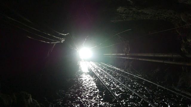 паравоз везёт добычу.mp4