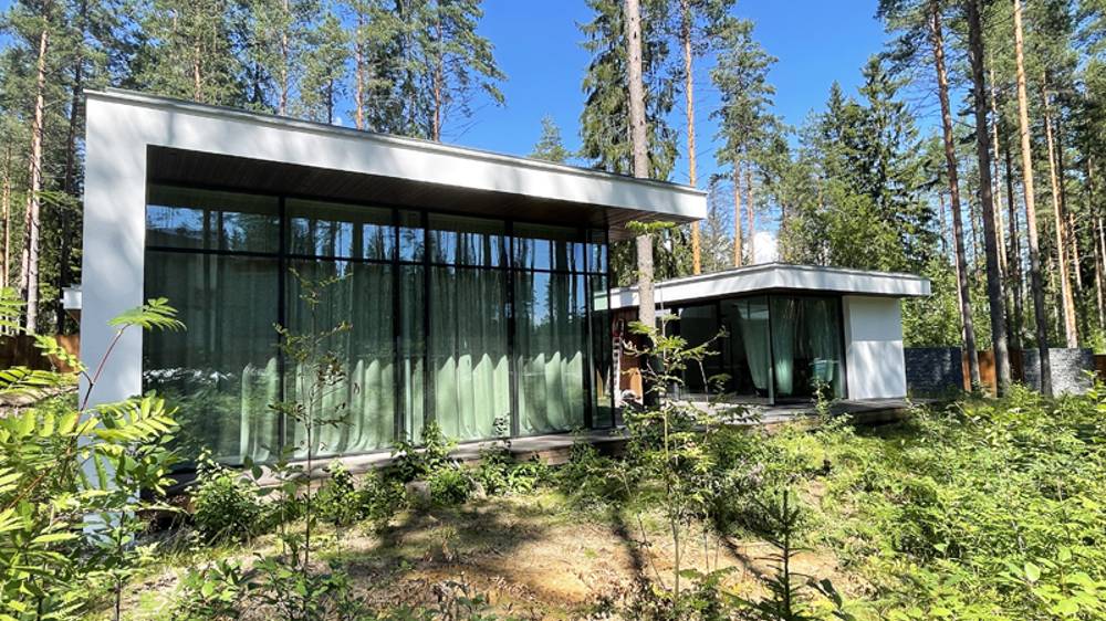 п. Ленинское. Новый коттедж 292 кв.м на участке 30 соток