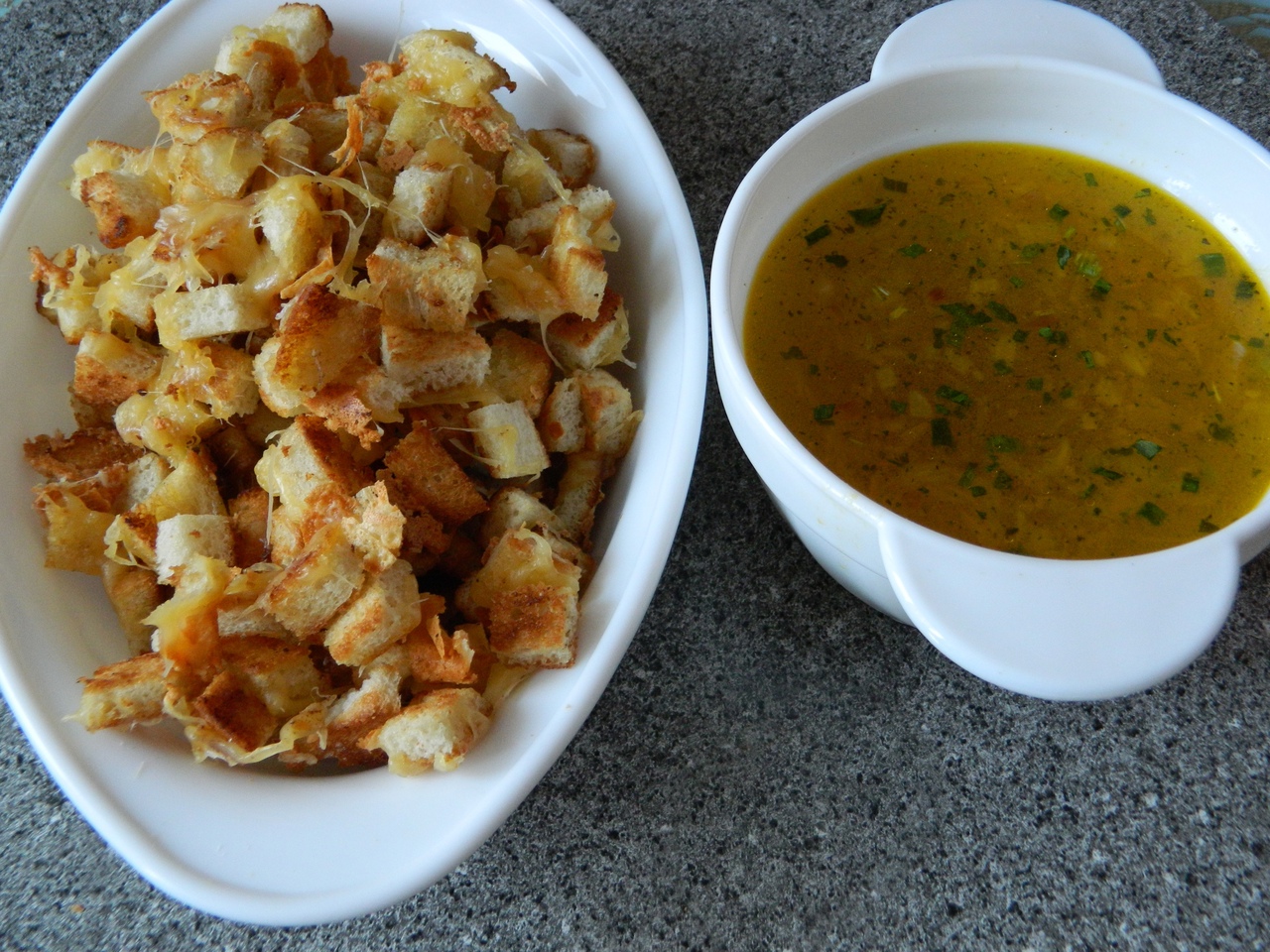 КАК ПРИГОТОВИТЬ СУП С СЫРНЫМИ ГРЕНКАМИ