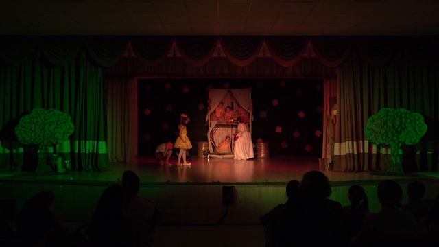 ТС "Восхождение" - отрывок из спектакля "Никто не поверит"