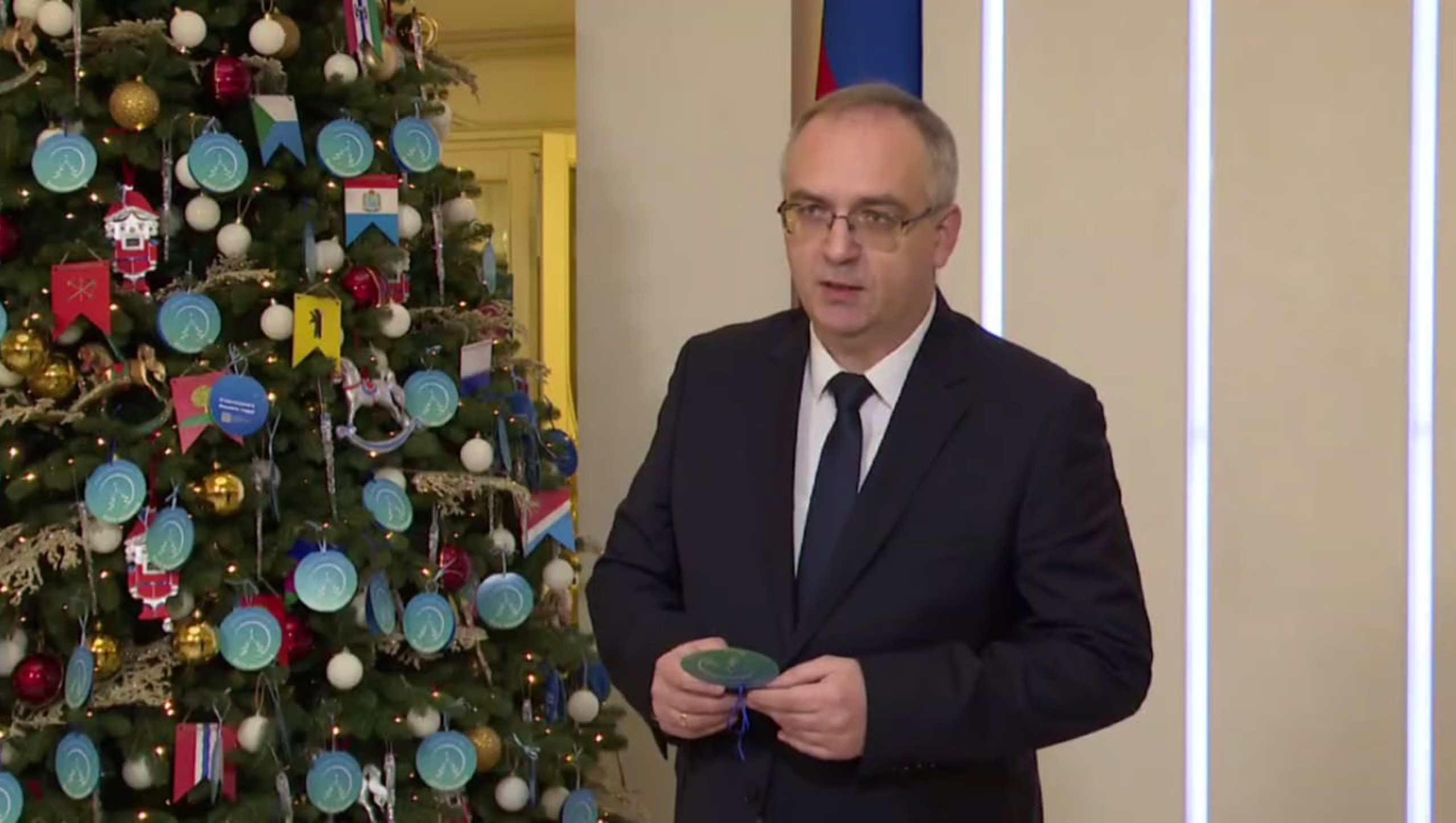 Владимир Бидёвка принял участие во Всероссийской благотворительной акции «Ёлка желаний»