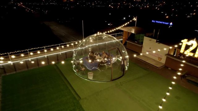 Купол бескаркасный из ячеек (сот)