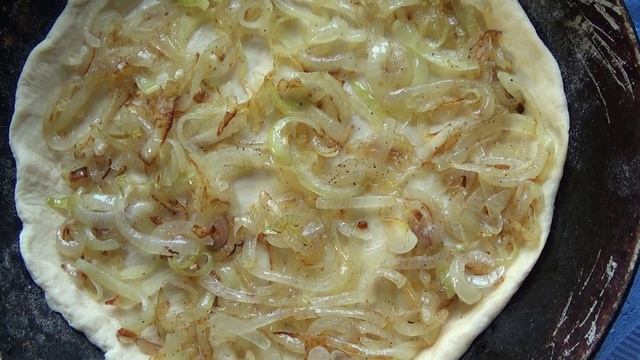 Луковый пирог. Быстрый рецепт.