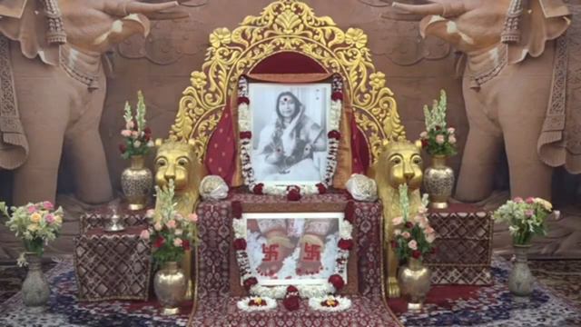 Три Великих мантры на Сахастрару, Шри Ганеша Атхарва ширша, красивые баджаны .