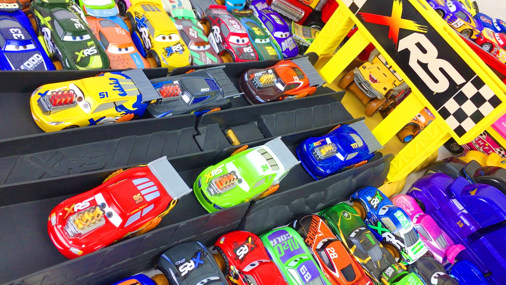 Машинки Тачки Обзор Треков Драг Гонки Радиатор Спрингс Машинки из Мультика Тачки Дисней