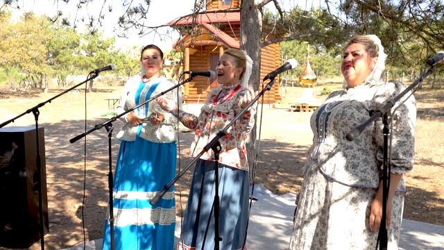 Черноглазая казачка. Исполняет фолк-группа "Казна"