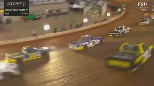 Гонка на пикапах в Бристоле NASCAR