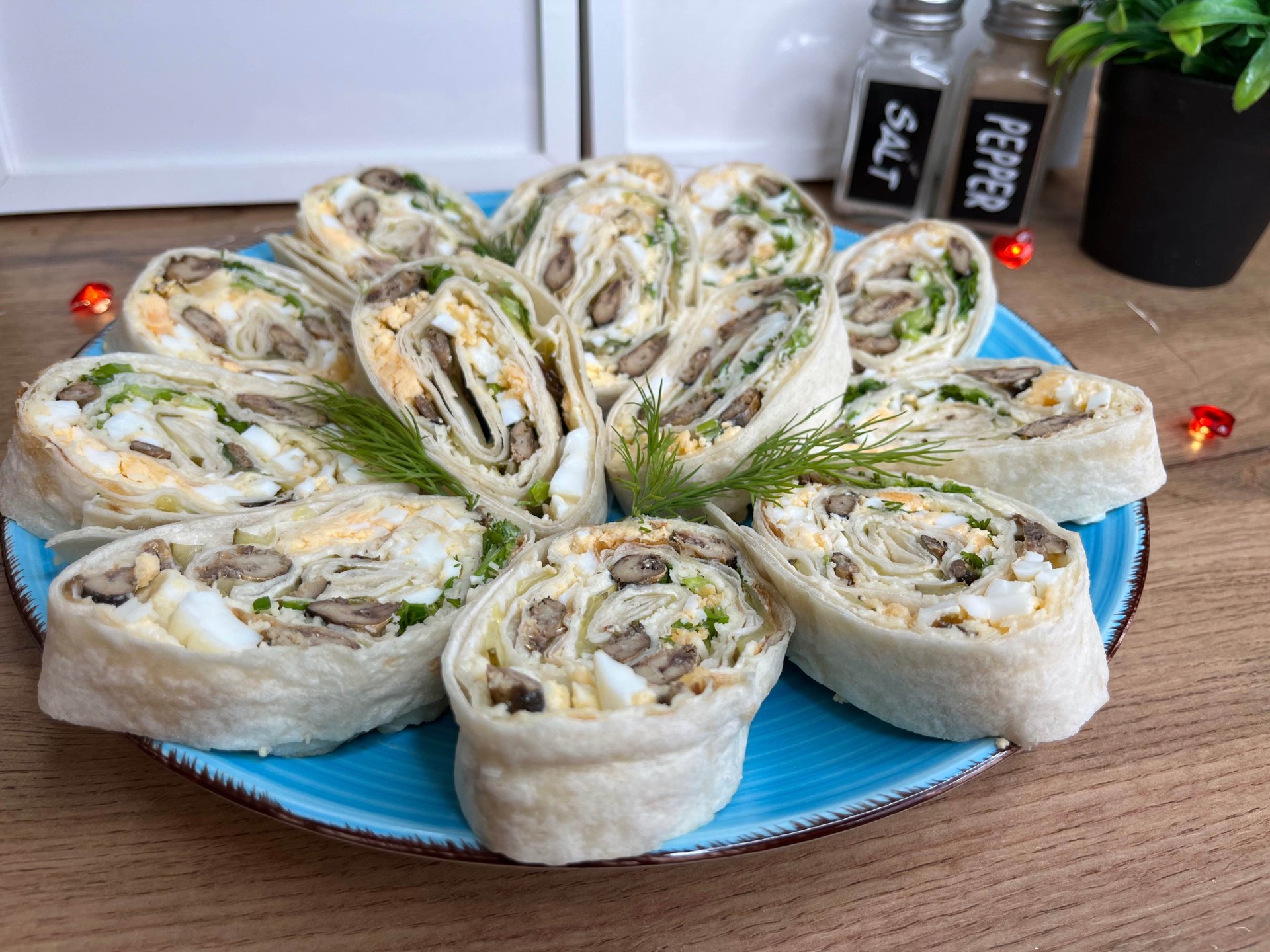 Лаваш со шпротами, огурцом, сыром и яйцами | блюда на праздник | закуска | рецепты просто