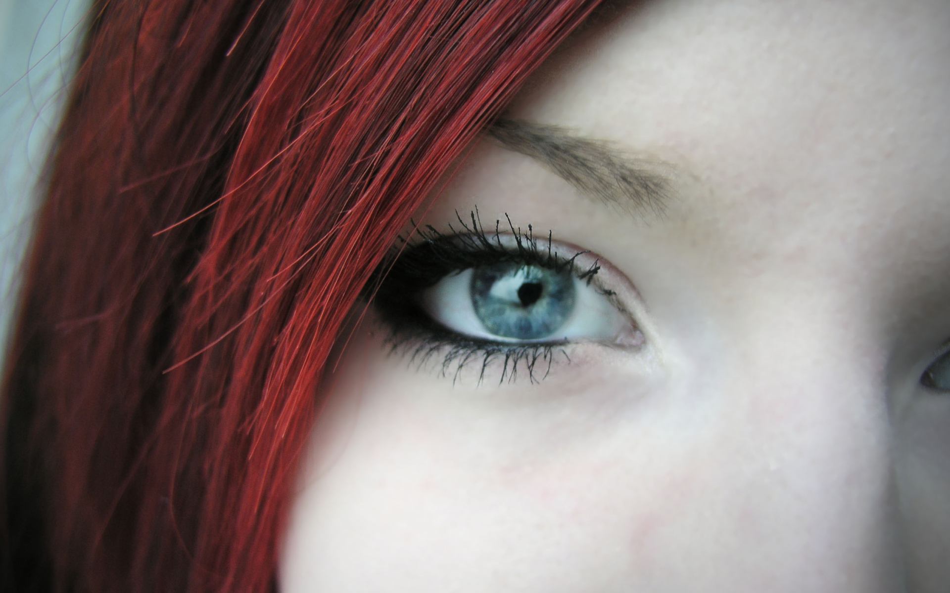 Посмотрю в нежных глаз бирюзу.mp4