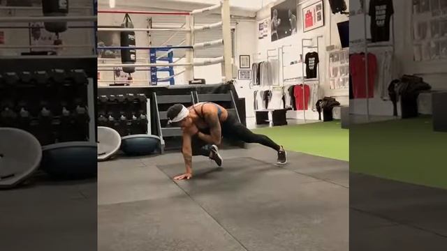 Планка на две точки опоры